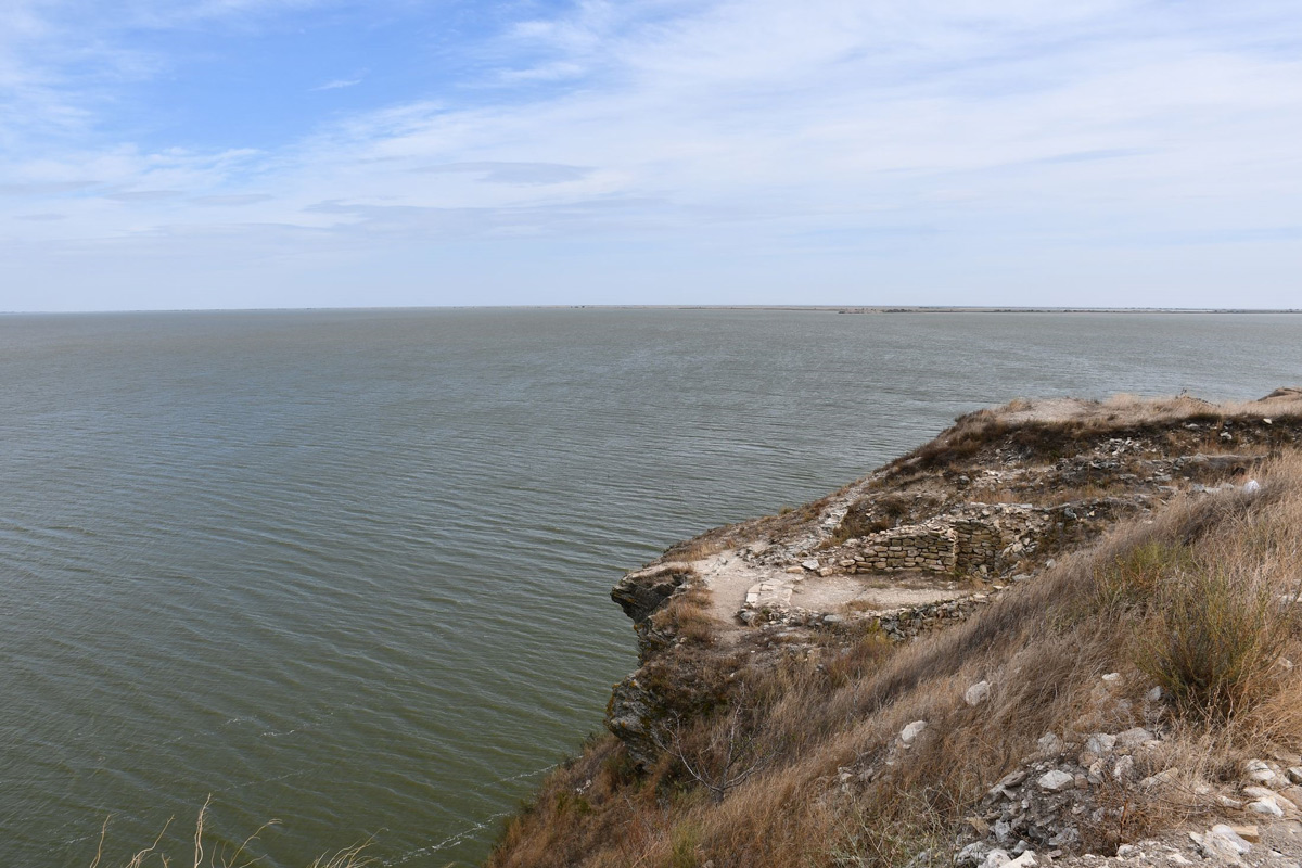 Schwarzes Meer / Lacul Golovita in Jurolivca und die Ruinen von Argamum ...